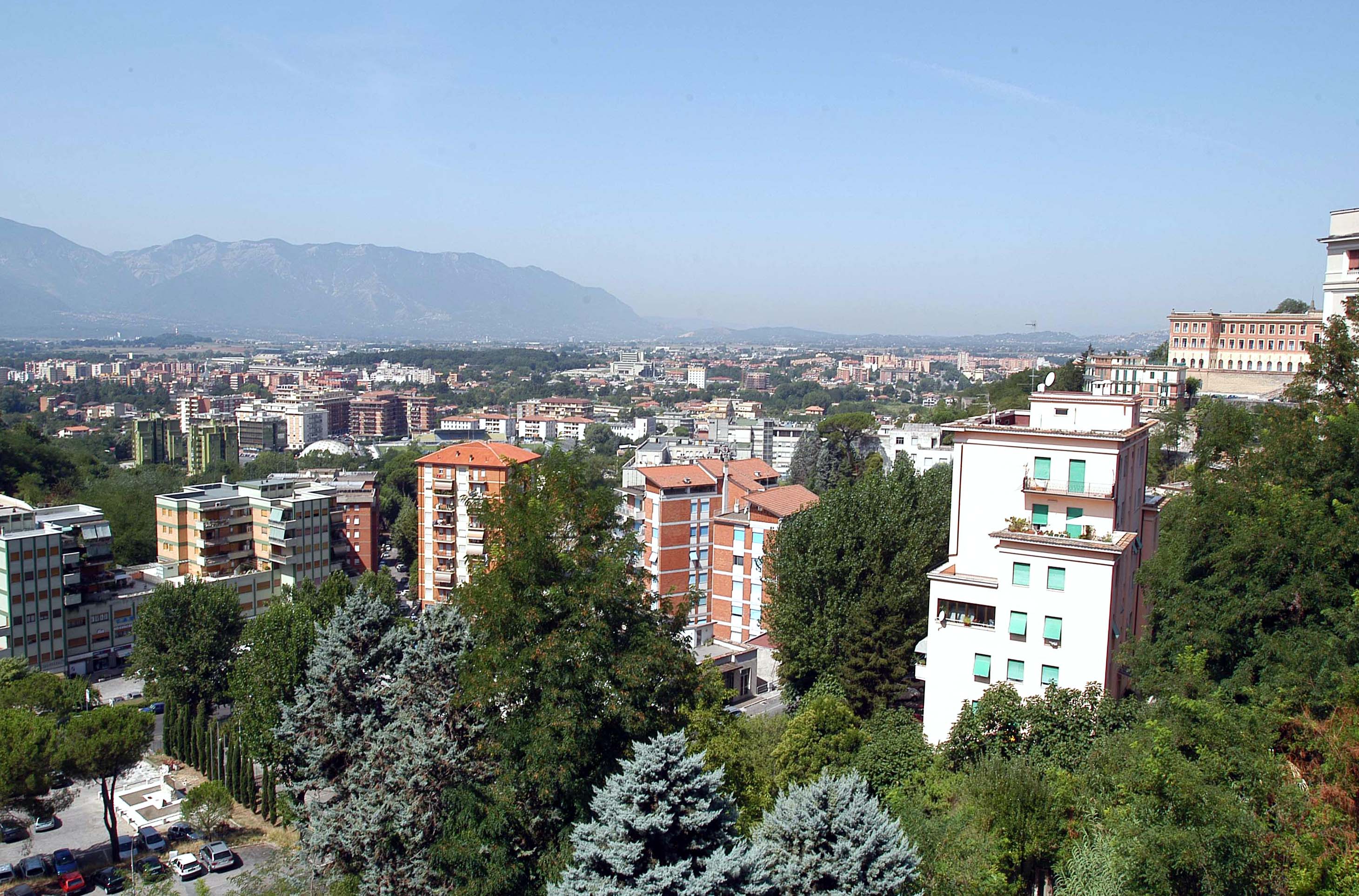 Frosinone - Isole pedonali, si cambia. Trovata l'intesa - Teleuniverso