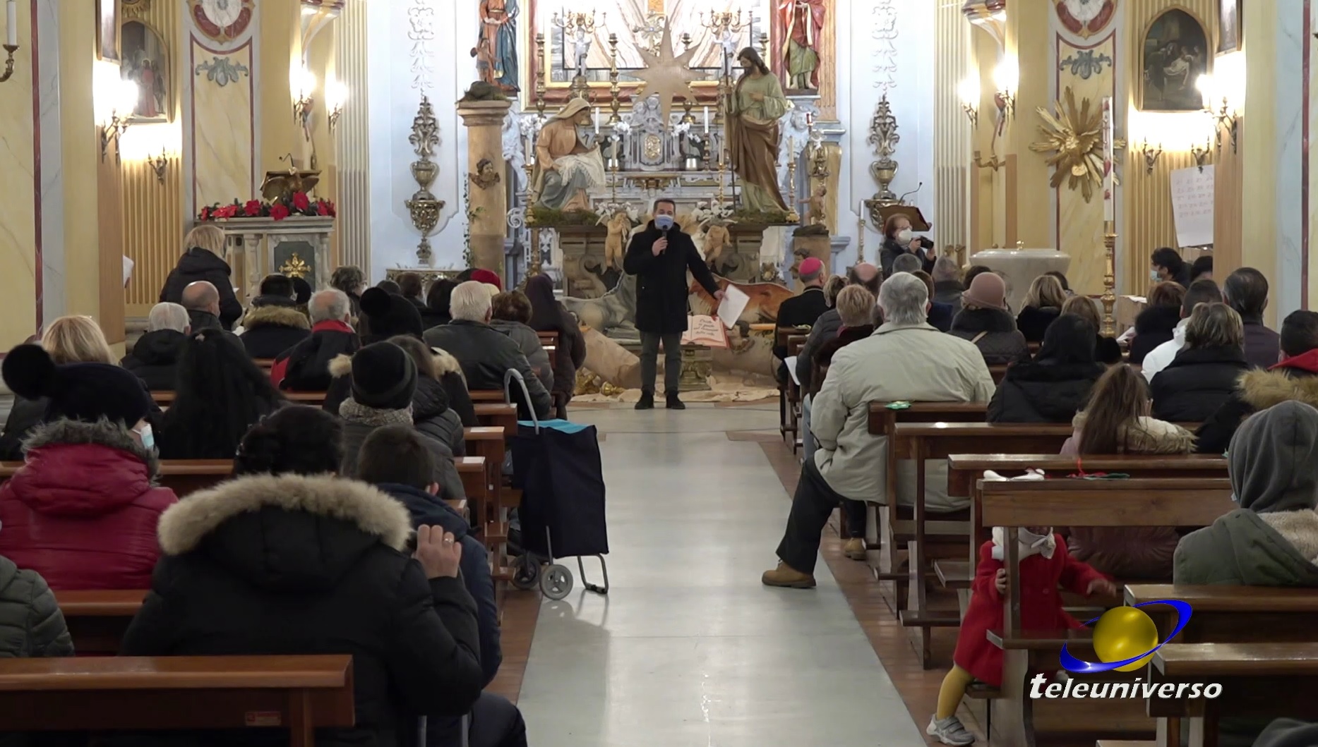 CASSINO: Pacchi per Natale donati dalla chiesa di S. Antonio - Teleuniverso
