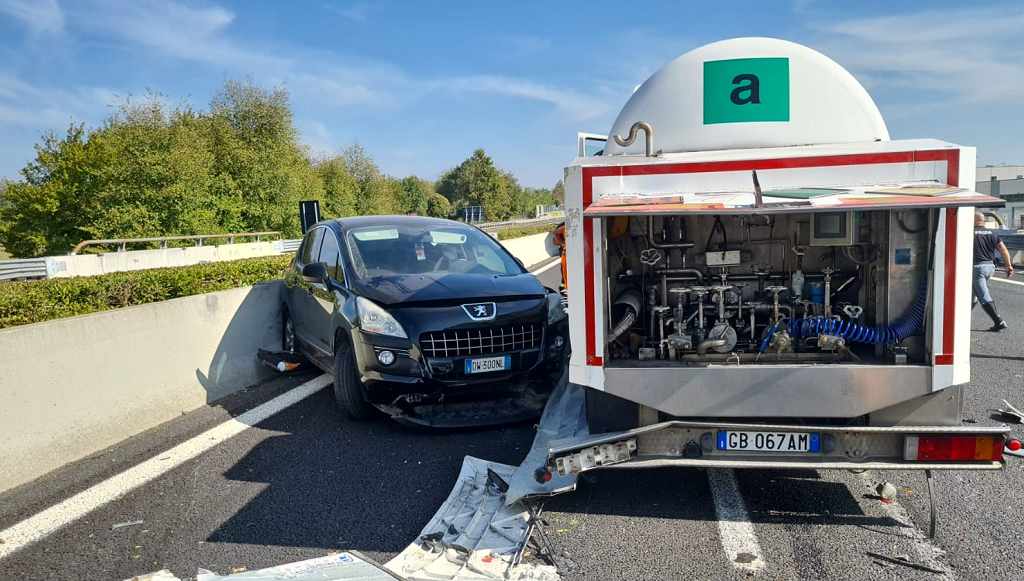 Ceprano - Incidente in A1, feriti e code di 8 chilometri - Teleuniverso