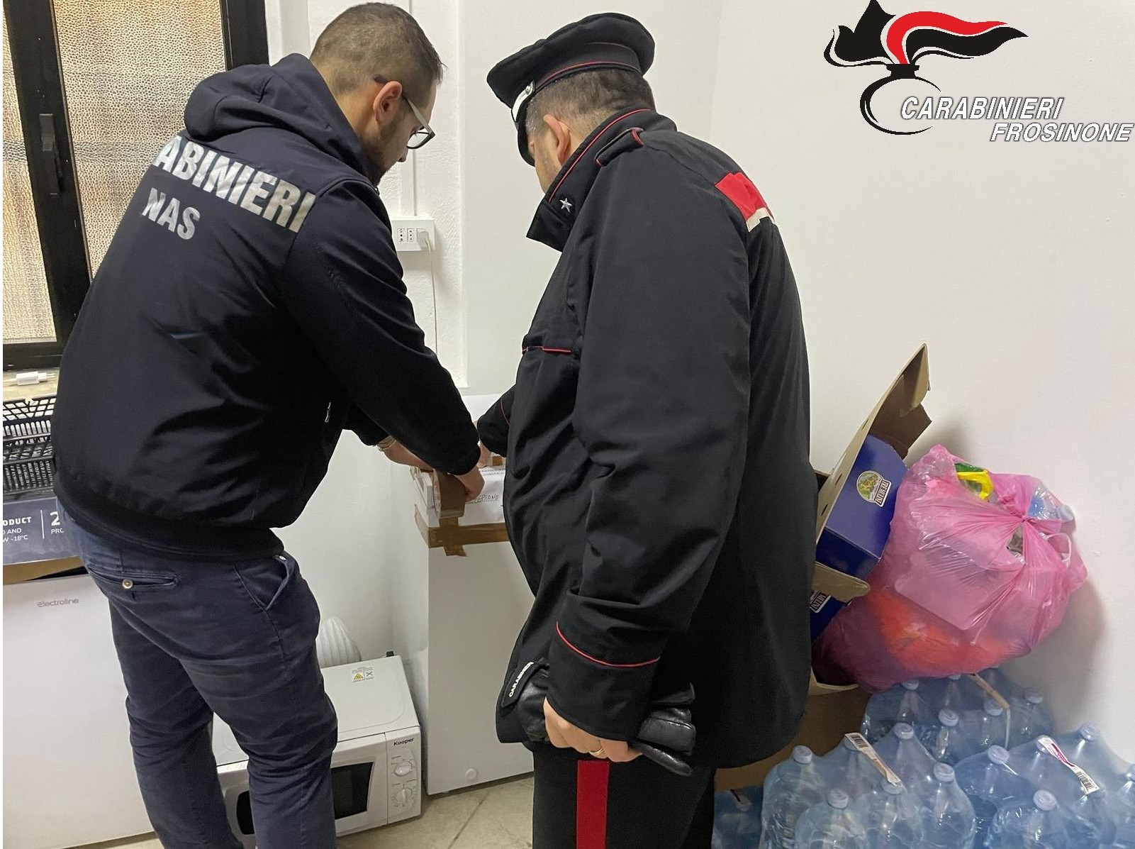 Ceprano - Sequestrati 200 kg di alimenti in un minimarket - Teleuniverso